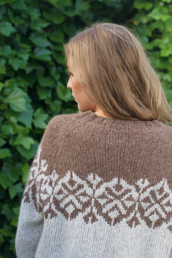 MAYA Kiss Brun - Garnius