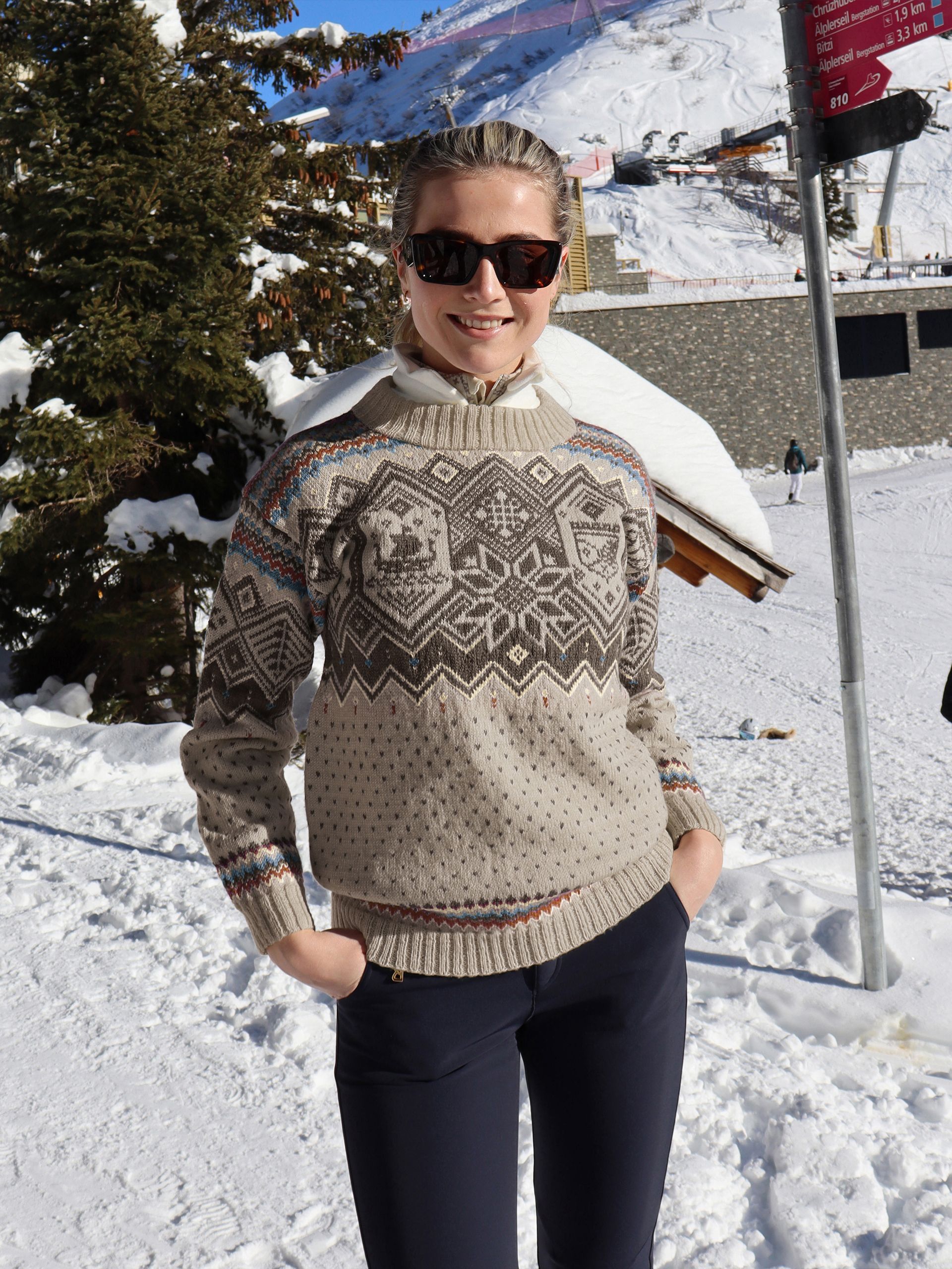 126-05d VM genser Trondheim 2025 (Alpakka Wool) - Garnius