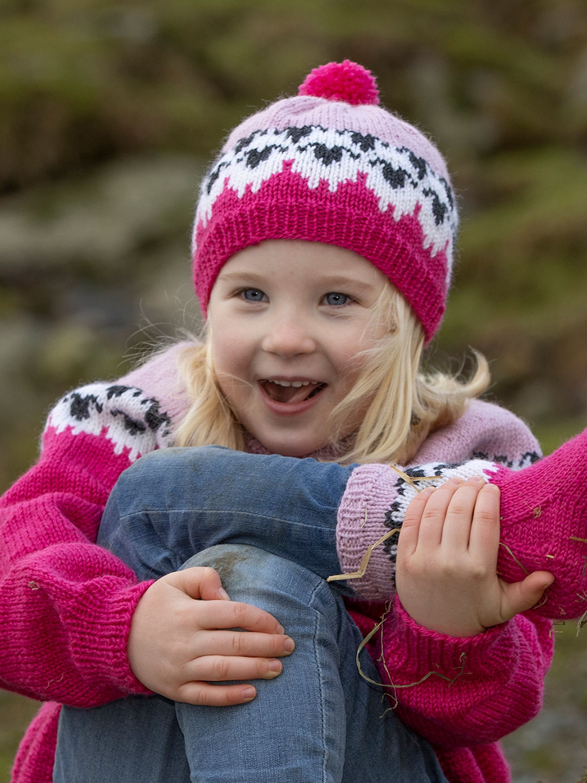 2309-03a Flokken lue barn - Garnius - Garnius.se