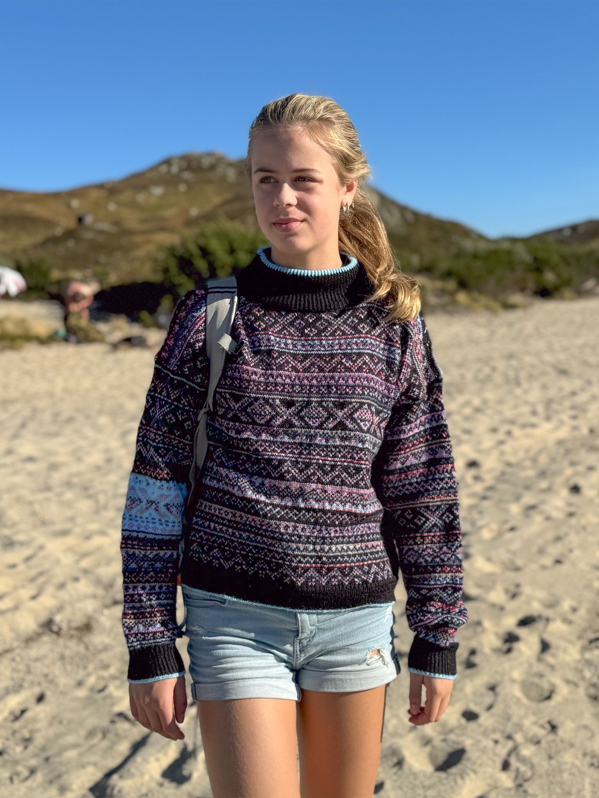 121-01d Valle damegenser (Alpakka Wool og Varm) - Garnius - Garnius.se